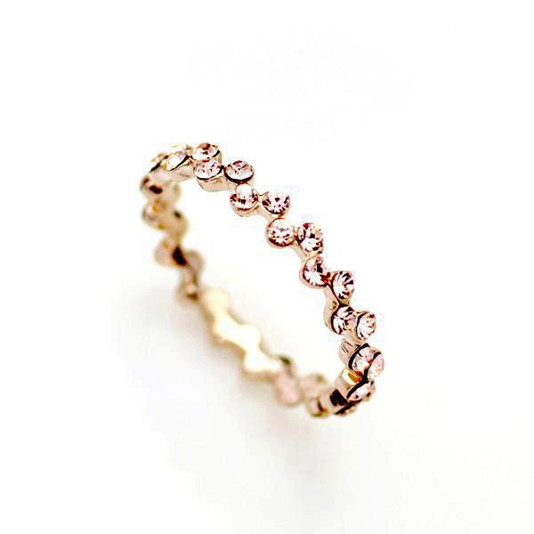 Rose Gold Plated Ring With Austrian Crystal on Luulla